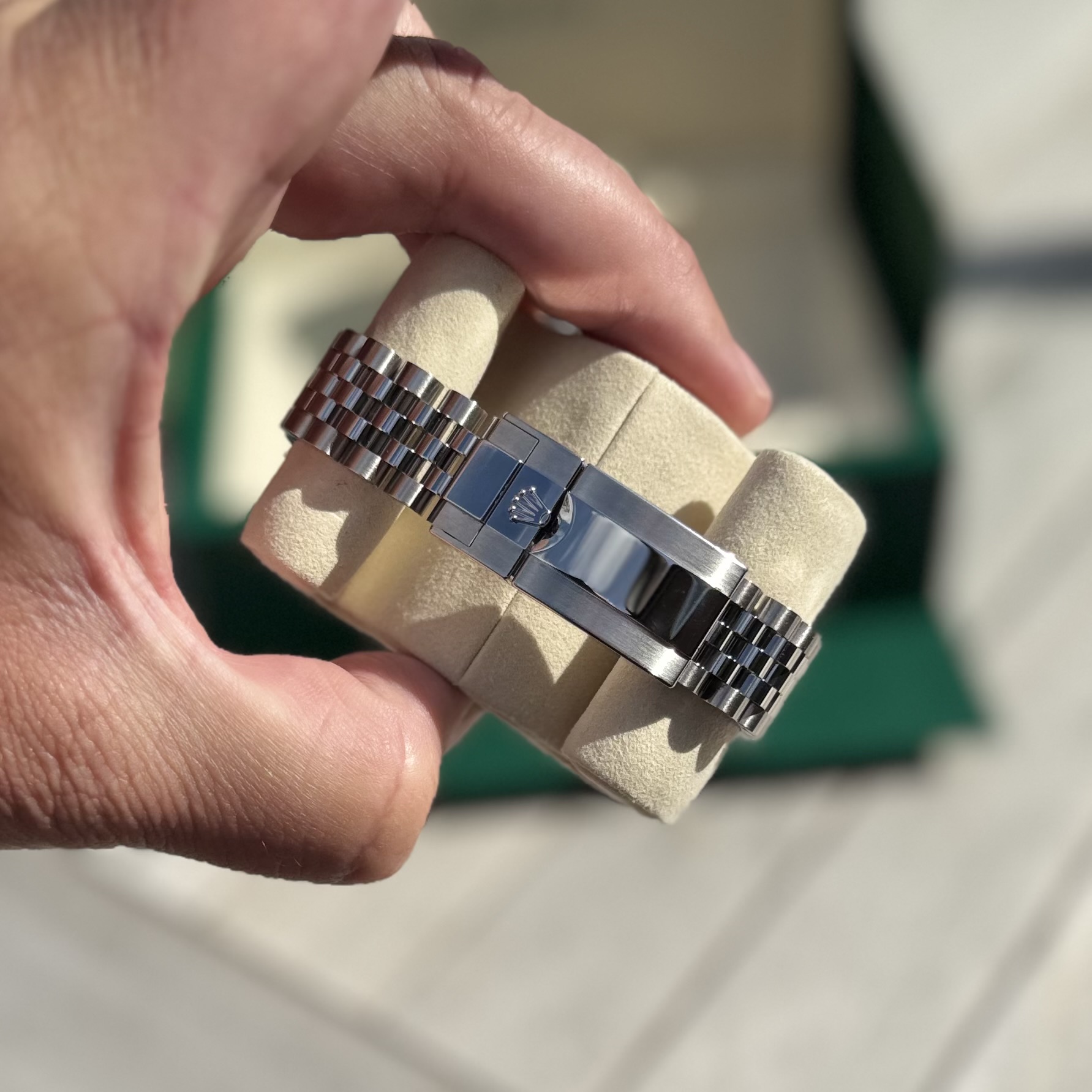 *CRAZY ODDS ALERT* Win a 2025 GMT Master II GRNR 'Zombie' Or 'Bruce ...